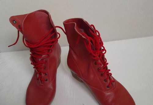 Ботиночки для танцев красные