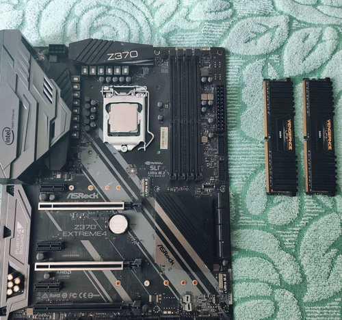 Asrock z370 + i7 8700k + Corsair ddr4 16 gb