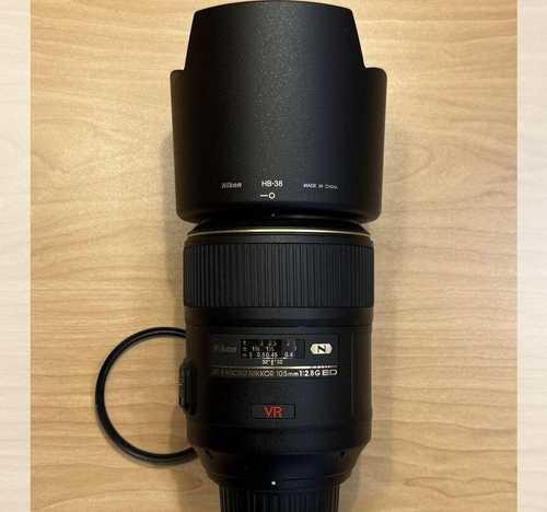 Объектив Nikon Nikkor 105mm 2.8G AF-S VR Micro Nik