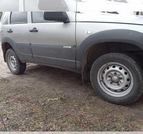 Niva Chevrolet; niva LADA 4x4 Колёса б/у: Kleber