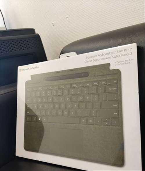 Microsoft Surface Pro Keyboard Forest + Slim Pen 2