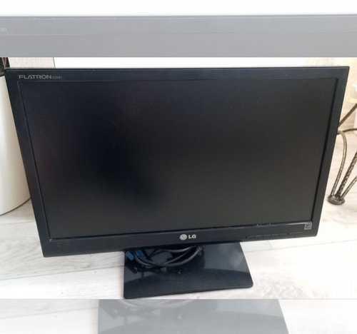 Монитор LED 20 дюймов lg e2041s