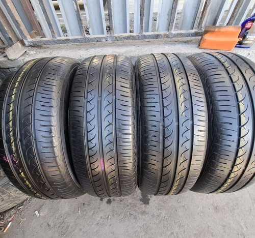 Yokohama BluEarth A34 215/60 R16 95H