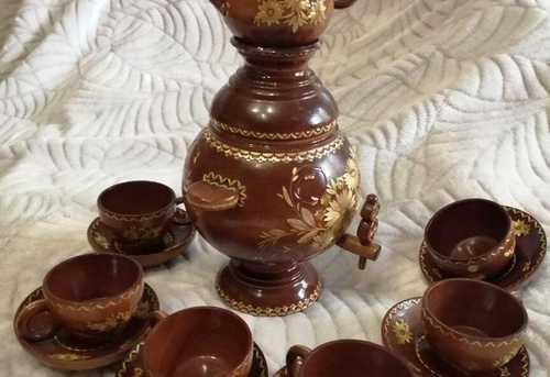 Сувенирный деревянный чайный сервиз