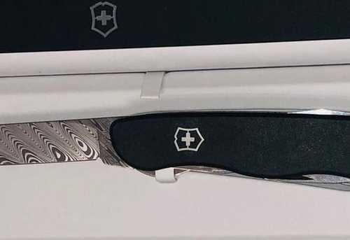 Нож Victorinox Outrider Damast LE 2017