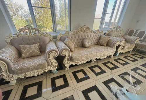 Новый диван в стиле барокко