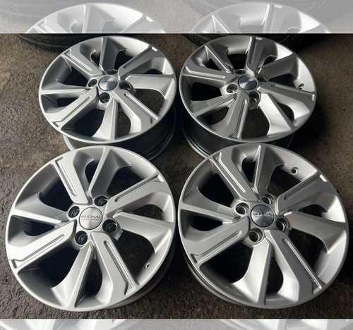 Комплект литых R15 4x100 Dia 54.1