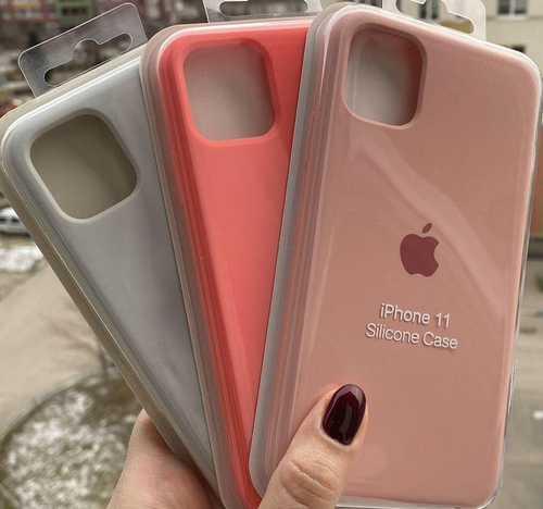 Чехол на iPhone 11