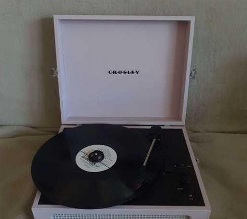 Виниловый проигрыватель Crosley Voyager cr8017a