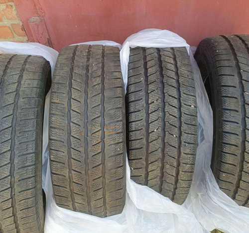 Continental VanContact Winter 215/65 R15C 104T