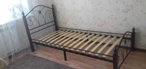 Кровать односпальная металлическая
