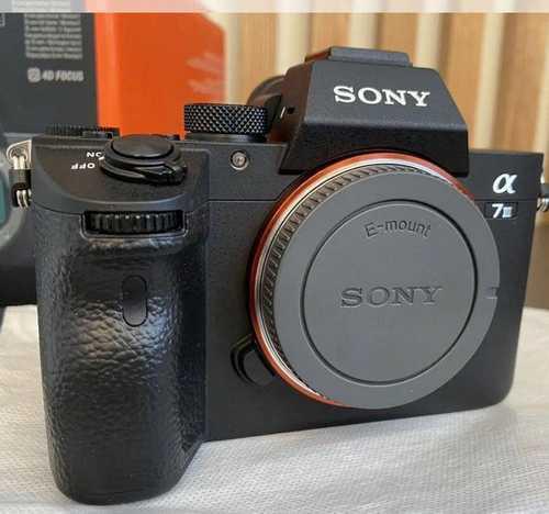 Фотоаппарат Sony alpha a7 7 III body