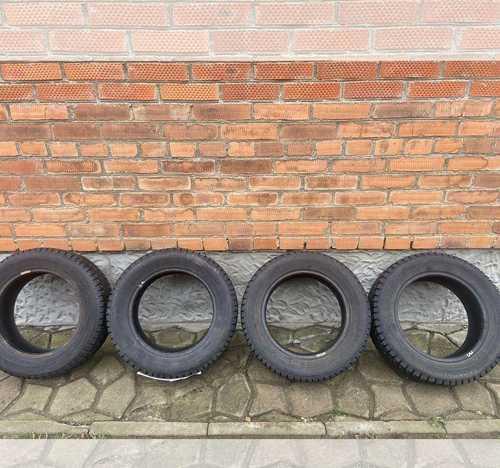 Gislaved Nord Frost 200 185/65 R15