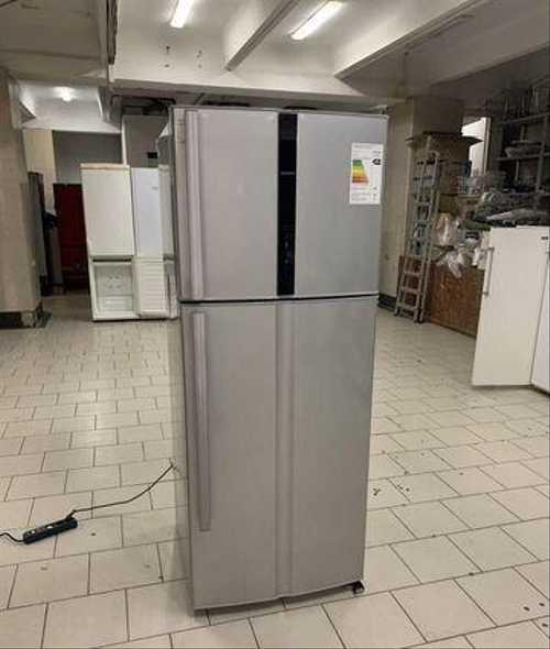 Холодильник б/у Hitachi R-V542PU3SLS