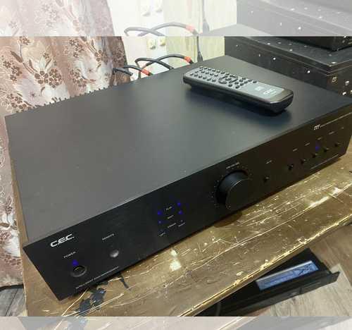 Усилитель C.E.C. amp 3300R класс А