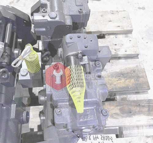 Основной насос Kobelco SK210-8