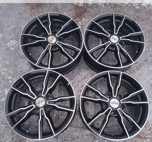 Литые диски r16, 5x114.3 Toyota