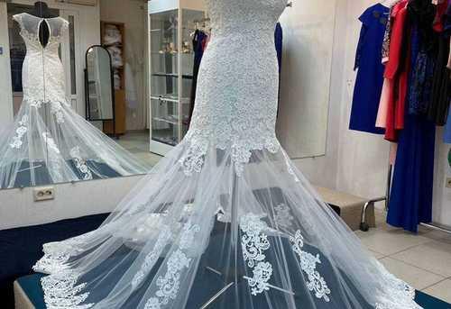 Свадебное платье новое размер 44