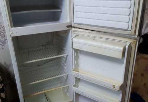 Холодильник атлант бу двухкамерный
