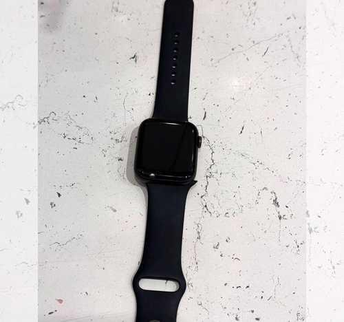 Часы apple watch se 44 mm 2022