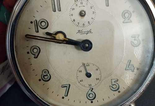 Часы Антикварные, германия, механический будильник