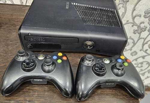 Xbox 360 slim 2 геймпада оригинальных