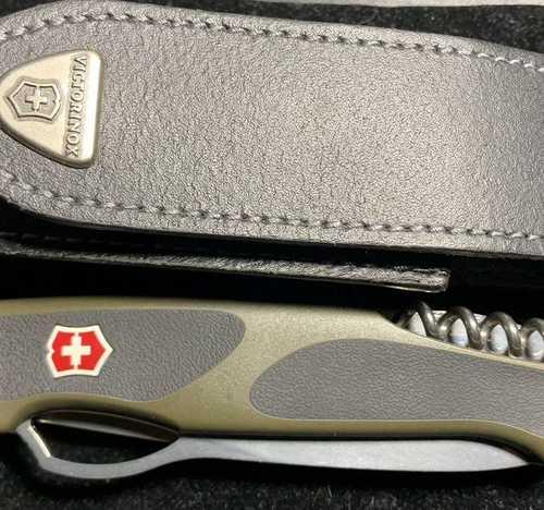 Нож «Victorinox» RangerGrip green/black