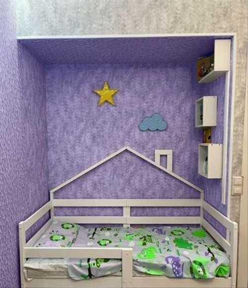 Кроватка из массива Терем Инк с бортиком для малыш