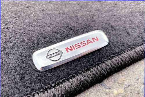 Автомобильные коврики ворсовые Nissan