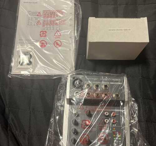 Behringer xenyx 502s