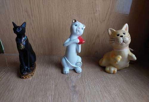 Фарфоровые статуэтки кошек, комплект из 3 шт