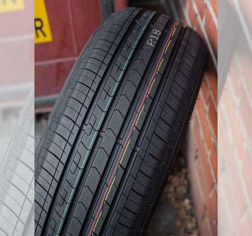 Zmax Zealion 215/45 R18 93W