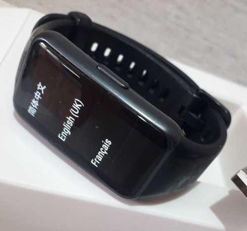 Смарт-часы Huawei Band 6