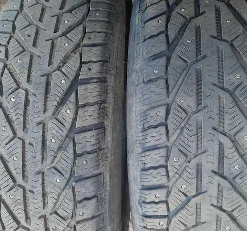 Kormoran Stud 2 215/55 R17 98T