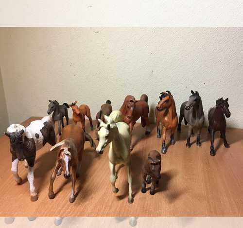 Фигурки лошадей collecta и подделки schleich