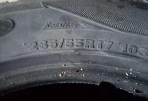 Kumho I'Zen Wis KW19 235/55 R17