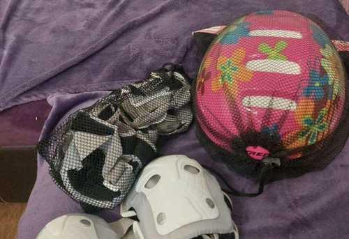 Детский шлем и комплект защиты