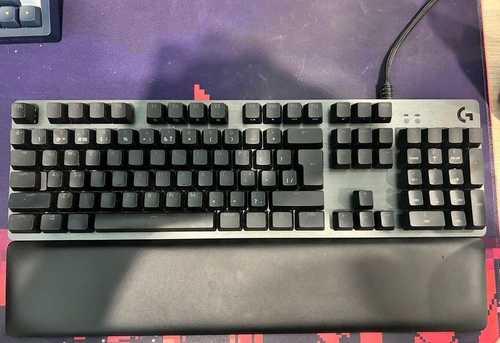Logitech g513 Carbon red switch