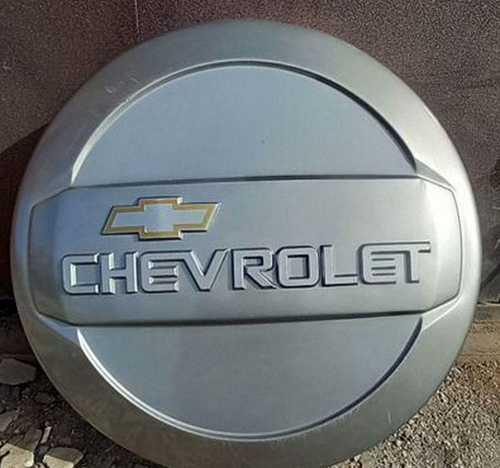 Колпак запасного колеса на chevrolet ниву