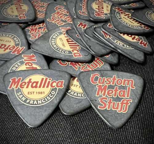Metallica Hard Rock Cafe медиаторы