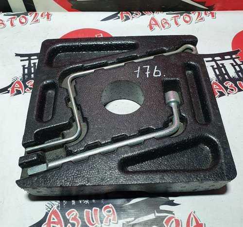 Ящик для инструментов Toyota Premio AZT240 1AZ-FSE