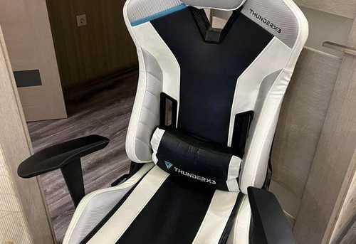 Компьютерное кресло ThunderX3