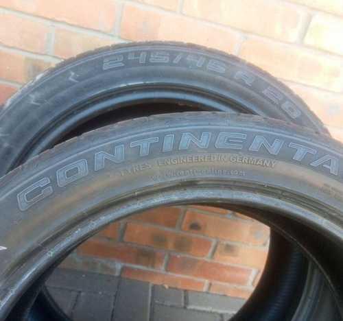 Continental ContiCrossContact UHP 245/45 R20 103V