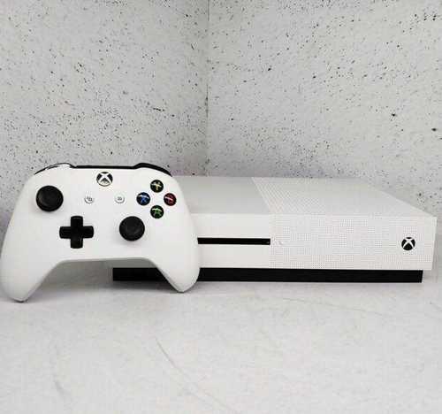 Игровая приставка Microsoft Xbox One S 500 Гб