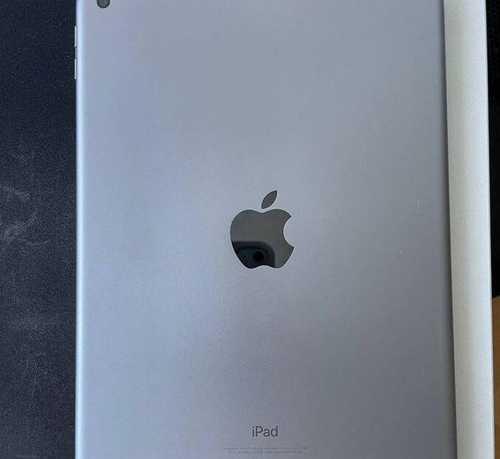 iPad 6th generation wifi 128gb space grey