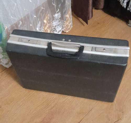 Дипломат кейс