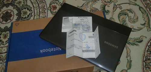 Ноутбук Samsung c SSD