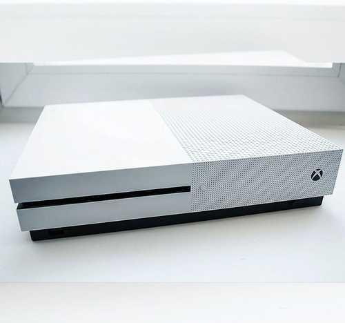 Xbox one s 500 gb(SSD)