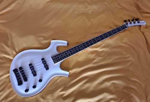 Бас-гитара Jaws custom bass