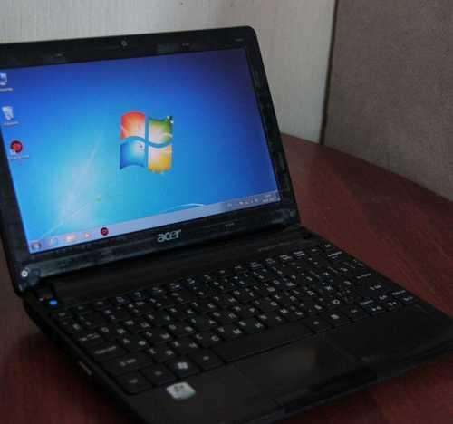 Нетбук Acer aspire one